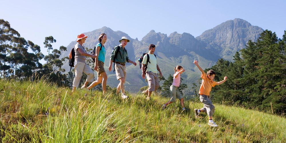 multi-generational-family-vacation-ideas-hiking-mountains-grandparents ...